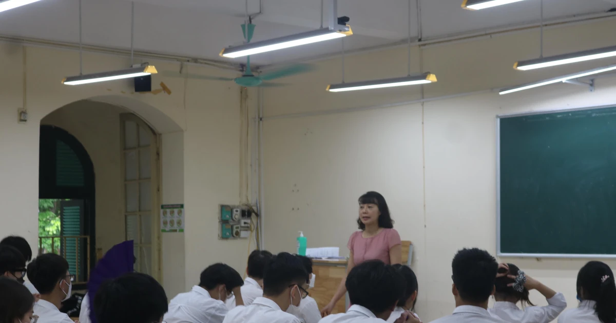 Ưu tiên biên chế để tuyển dụng GV cho các môn học mới của chương trình ...