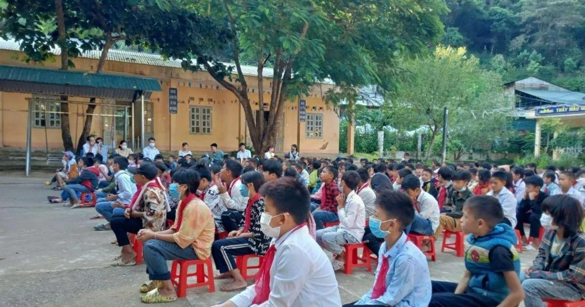 Nhiều trường vùng cao mòn mỏi chờ cấp trang thiết bị dạy học CTGDPT mới ...