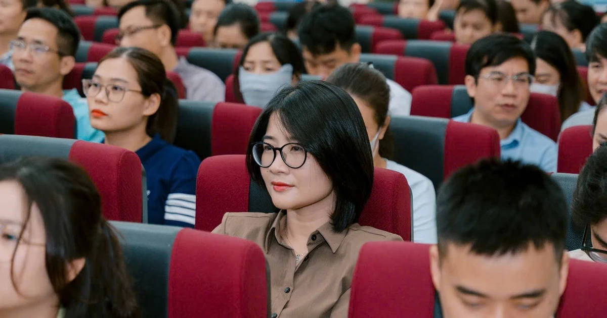 Hải Phòng Nâng Cao Năng Lực AI Cho Hơn 12.000 Giáo Viên | Giáo dục Việt Nam