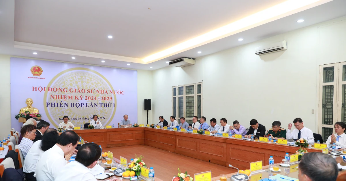 Giao quyền công nhận chức danh GS cho cơ sở giáo dục đại học: Nên hay ...