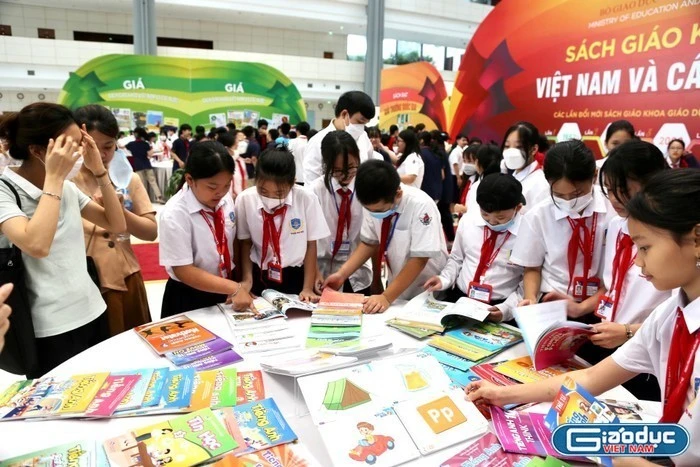 Đề thi mở tạo ra bước đột phá nhằm thay đổi thói quen "văn mẫu" | Giáo ...