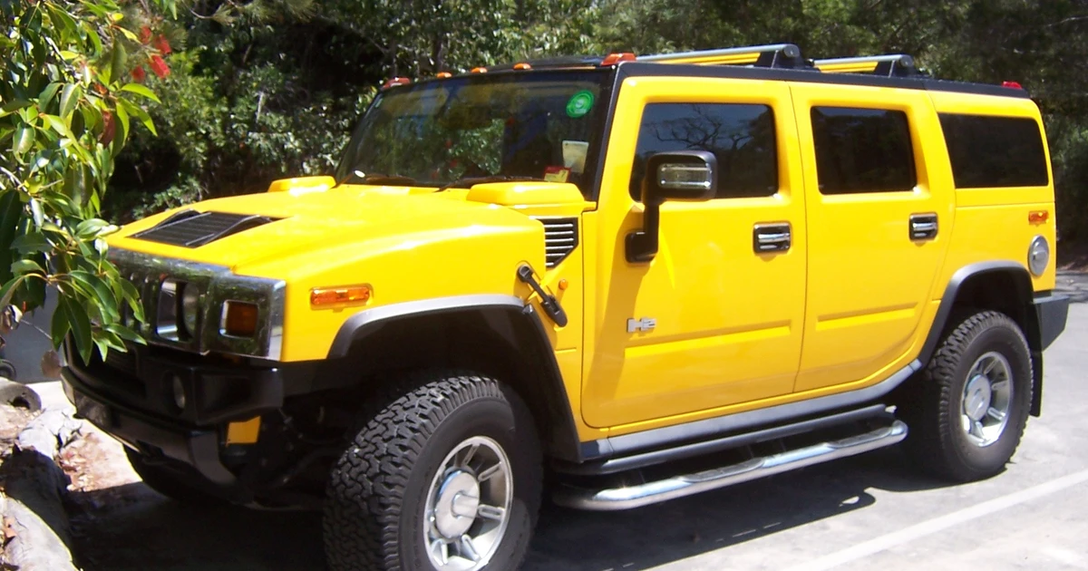 Tạm giữ siêu xe Hummer H2 có giá khoảng 4 tỉ nghi nhập lậu chưa rõ chủ ...