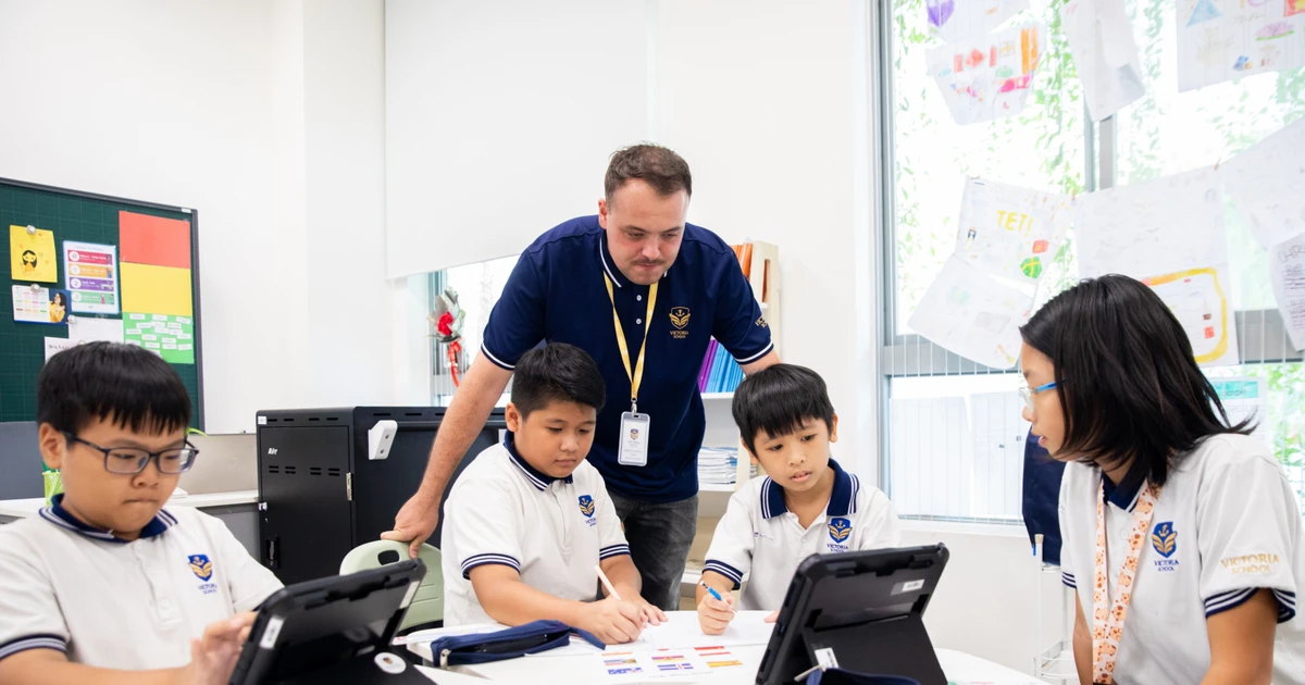 Victoria School tiên phong triển khai giáo dục AI nhân ái, kiến tạo ...