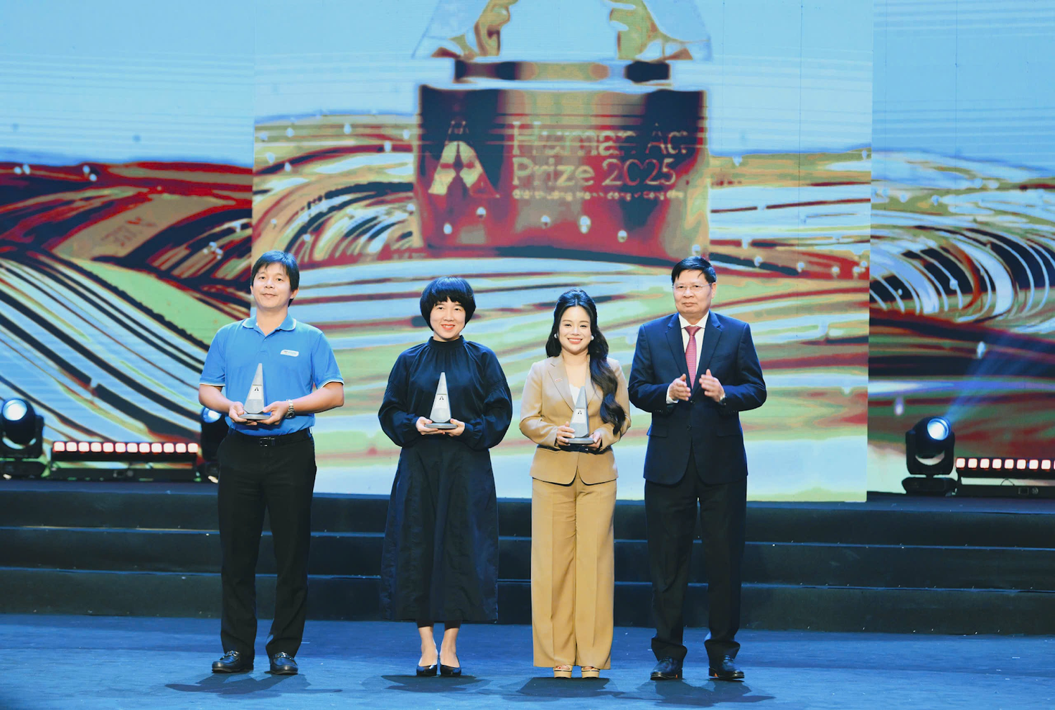 Tập đoàn GELEX đạt giải “Dự án kịp thời” tại Human Act Prize 2025 ...