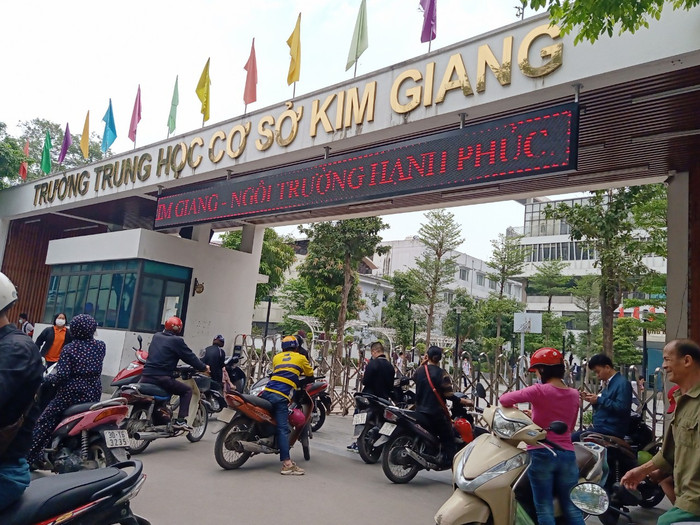 PH THCS Kim Giang: "Gia đình để GVCN đăng ký NV3 cho HS kiểu gì cũng ...