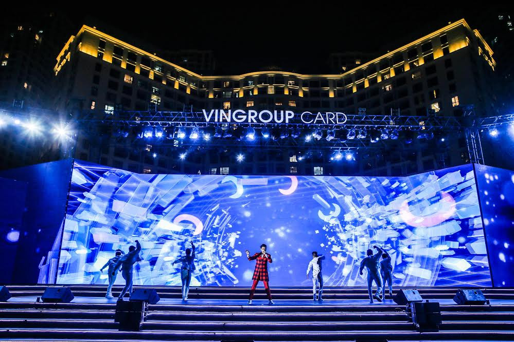 Vingroup card: Một tấm thẻ - Vạn món quà | Giáo dục Việt Nam