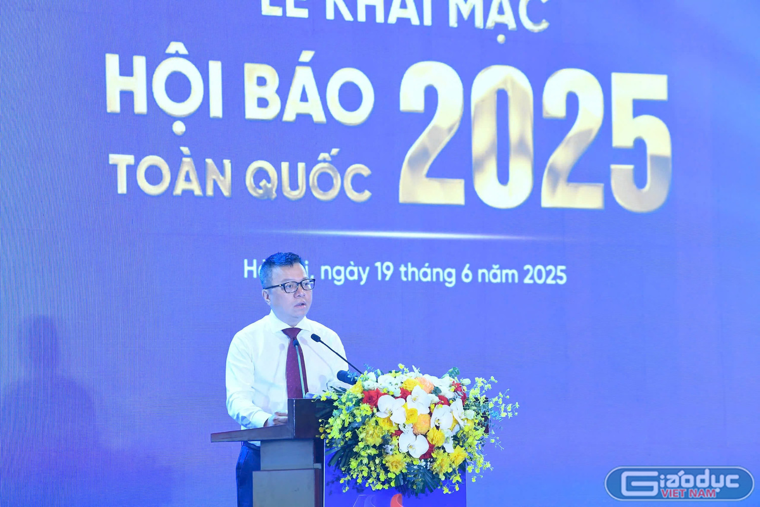 Khai mạc Hội Báo Toàn Quốc 2025: 100 Năm Báo Chí Cách Mạng | Giáo dục ...